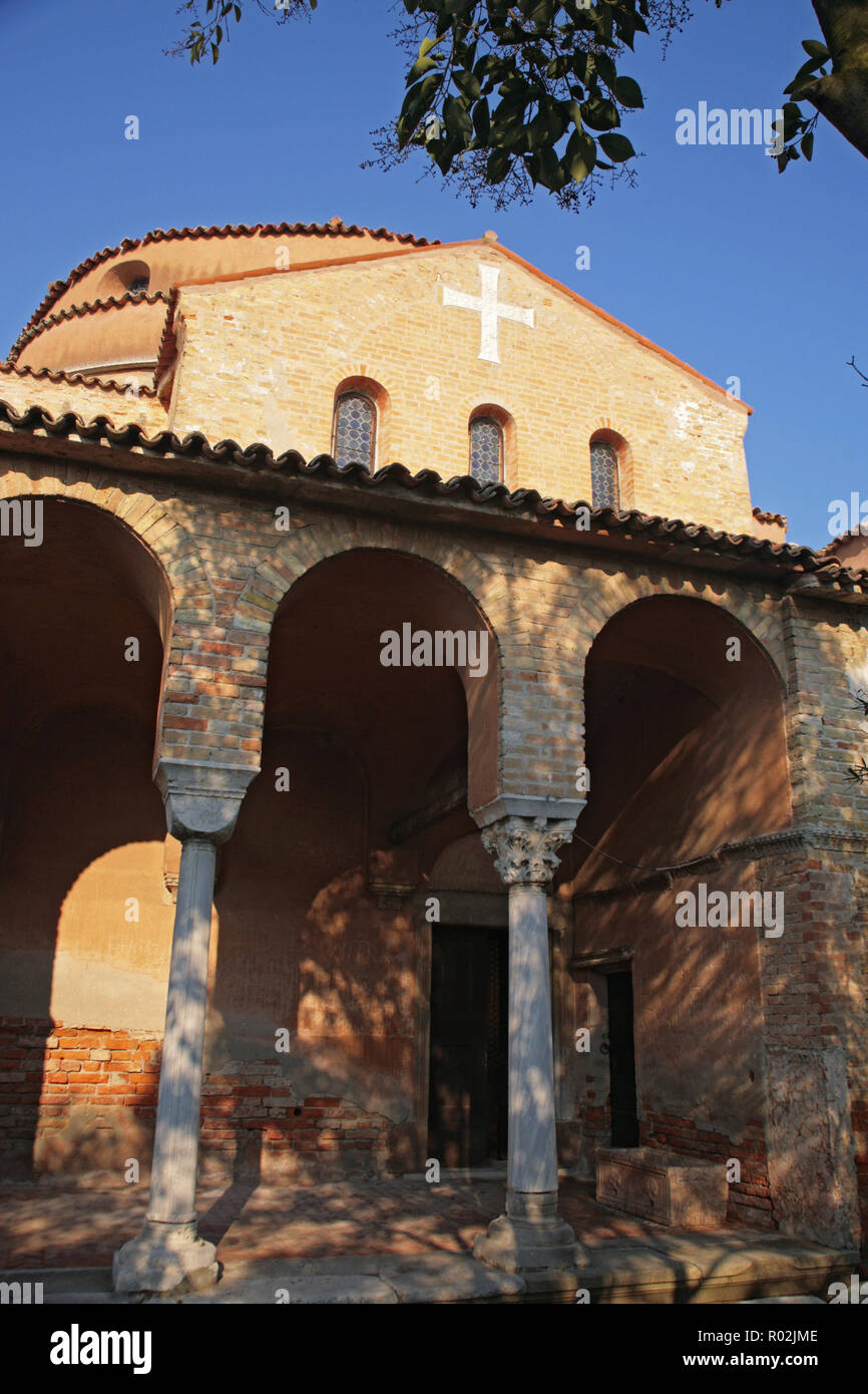 Chiesa di Santa Fosca, Torcello: 11th century church Stock Photo - Alamy