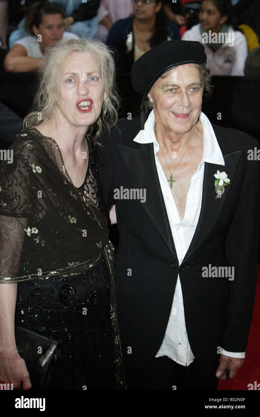 Barry otto and lindsay otto hi-res stock photography and images - Alamy