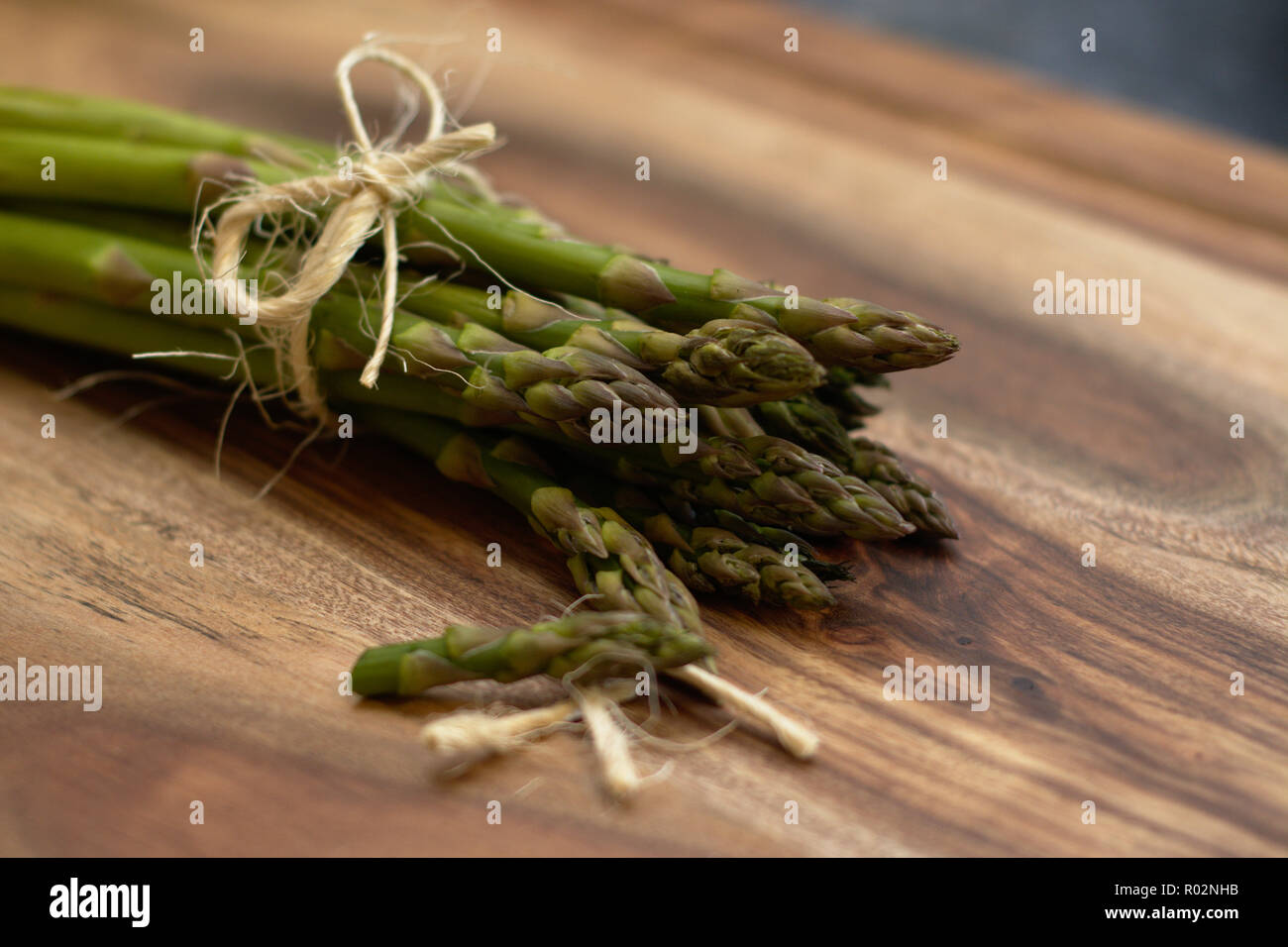 Asparagus bundle up close Stock Photo - Alamy