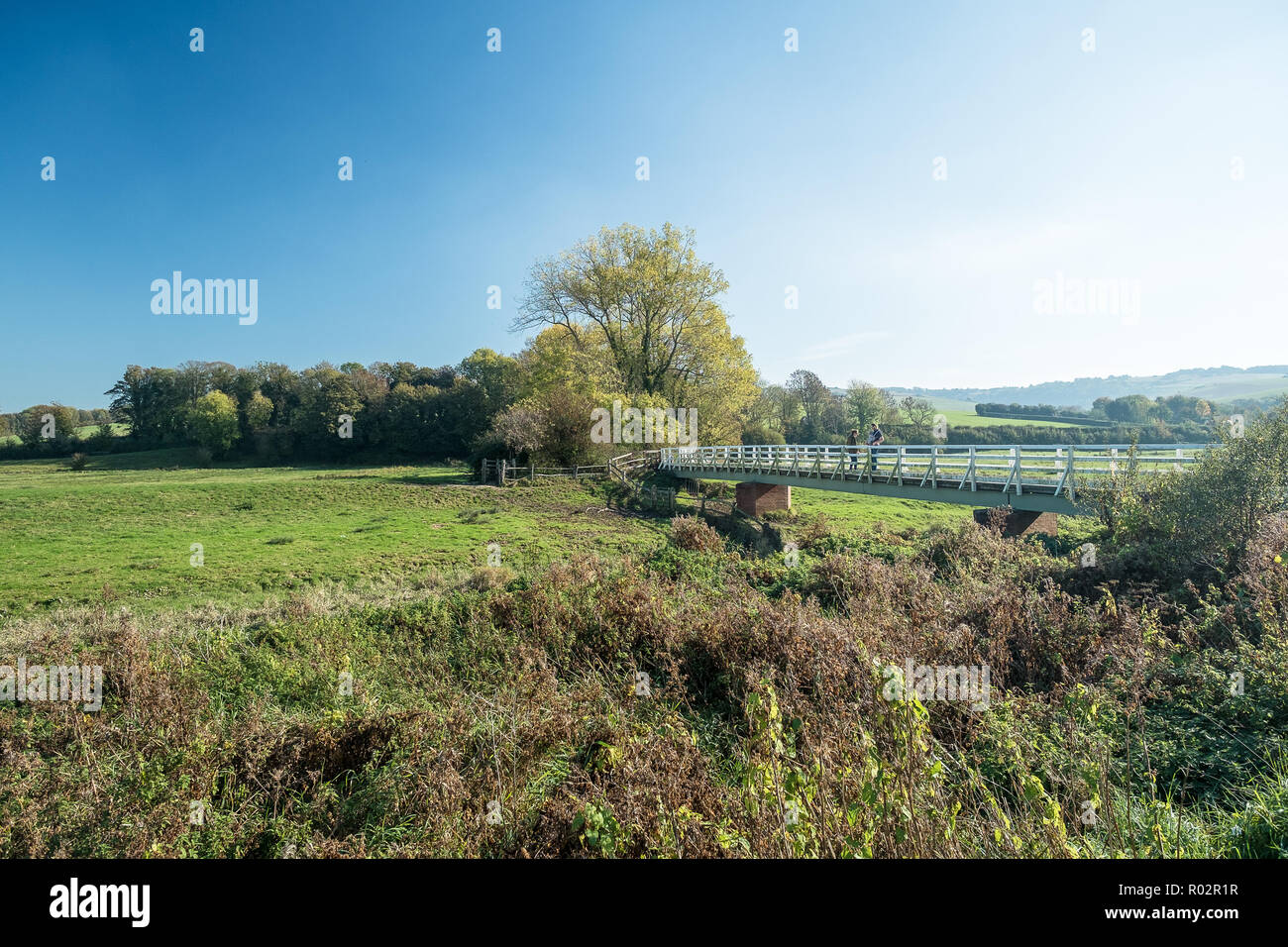 Bridge over the River Cuckmere, South Downs way, Alfriston, East Sussex ...