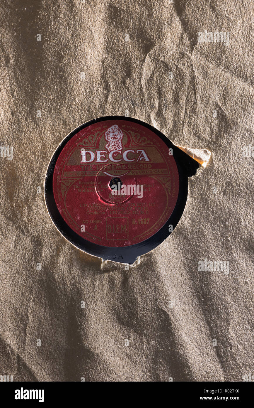 Shellac disc hi-res stock photography and images - Alamy