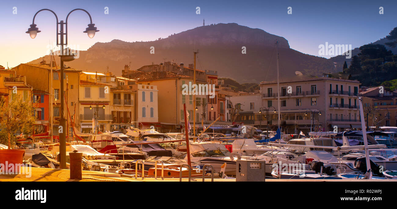 Chateau de cassis hi-res stock photography and images - Alamy