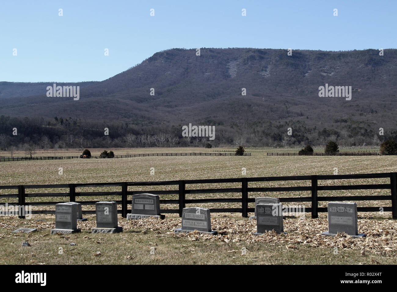 Small graveyard in rural Virginia, USA Stock Photo - Alamy