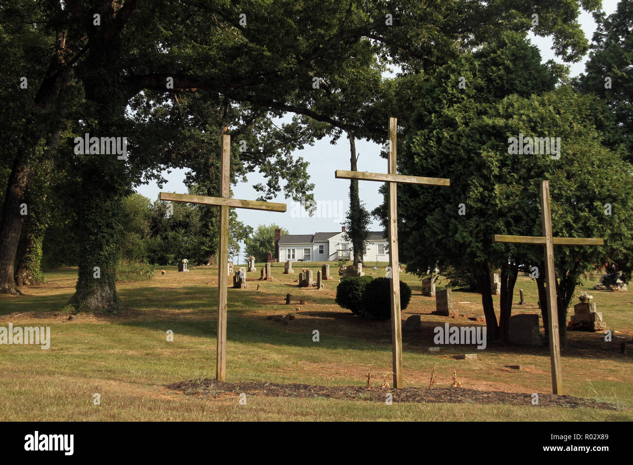 Small old graveyard in rural Virginia, USA Stock Photo - Alamy