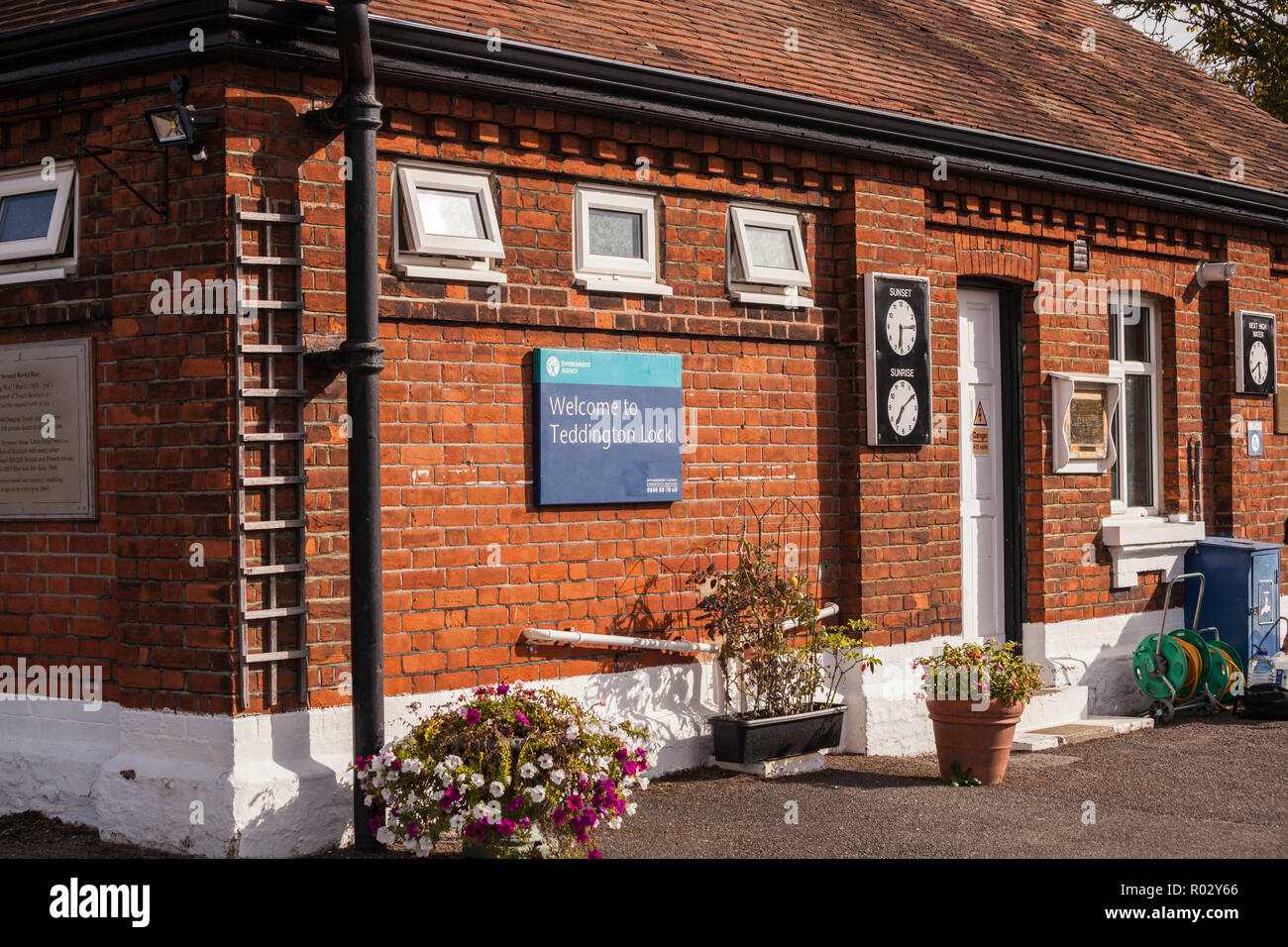 The Lock House at Teddington Lock,England,UK Stock Photo - Alamy