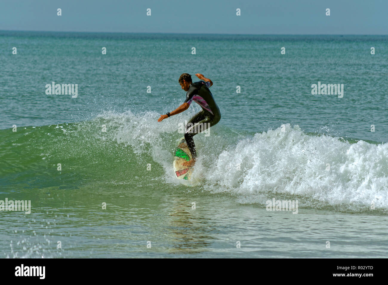 Novice surfer hi-res stock photography and images - Alamy