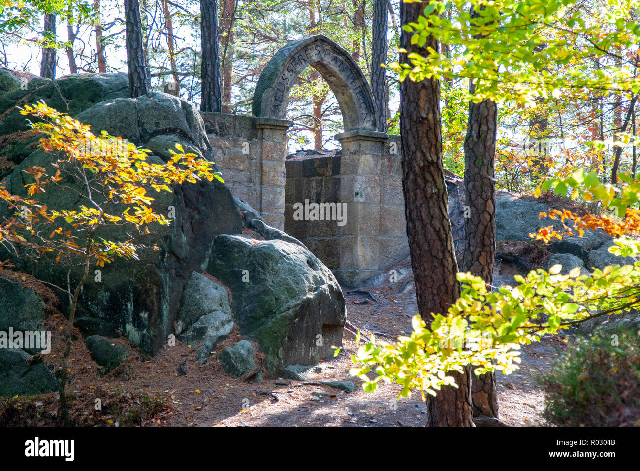 Brána Pantheonu, Skalni hrad Pantheon - Vranov, Mala Skala, Cesky raj ...