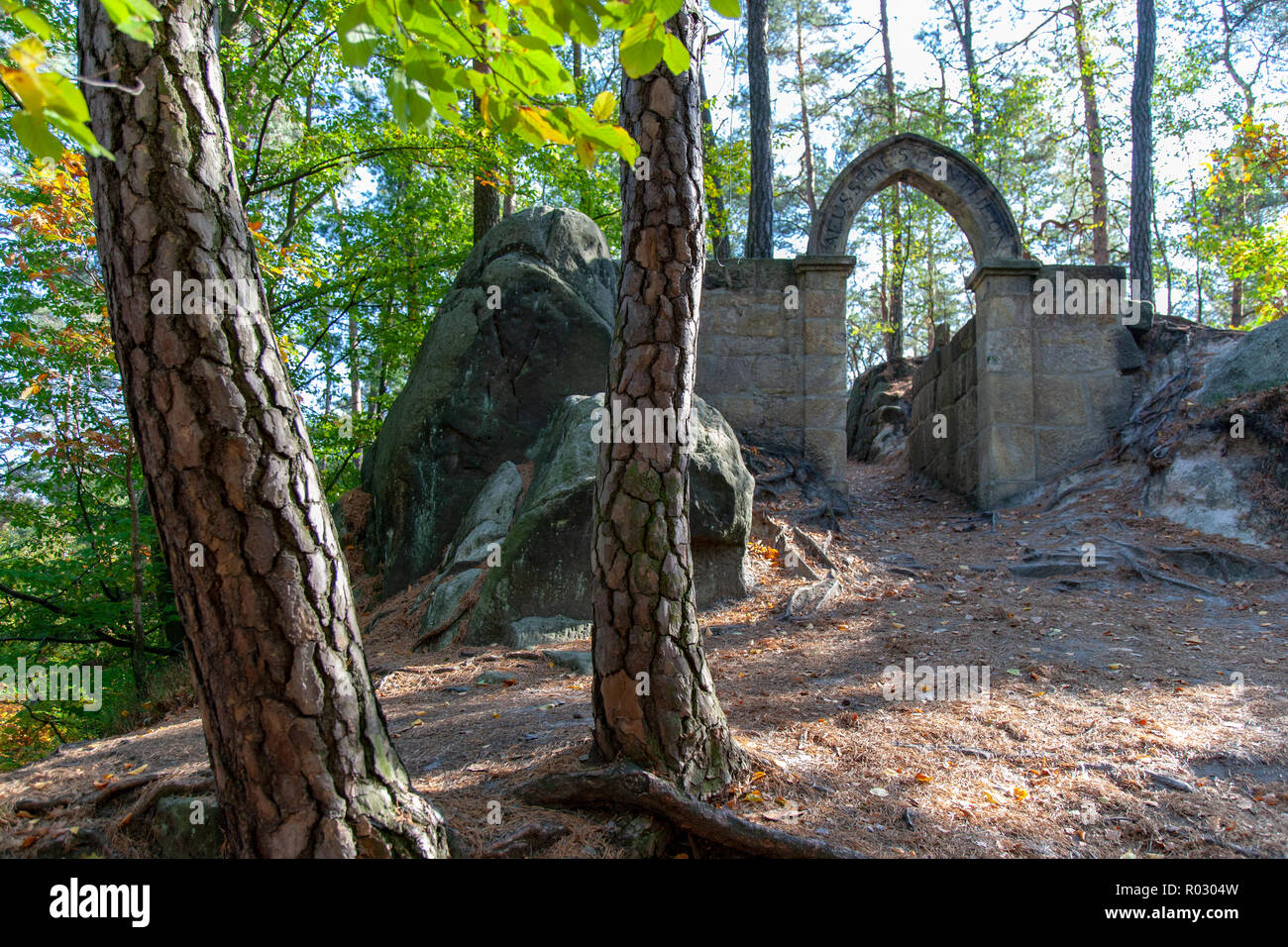 Brána Pantheonu, Skalni hrad Pantheon - Vranov, Mala Skala, Cesky raj ...