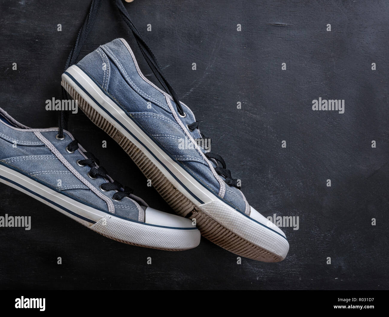 Black shoe string hi-res stock photography and images - Alamy