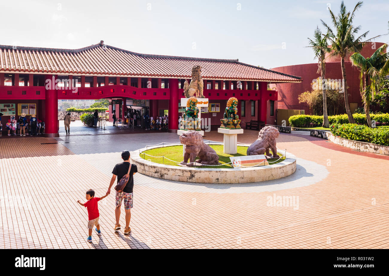 Naha okinawa japan shisa hi-res stock photography and images - Alamy