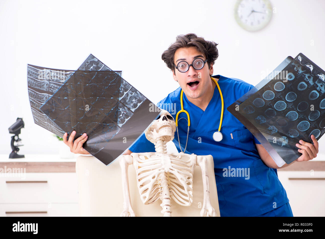 Mri body scanner training hi-res stock photography and images - Alamy