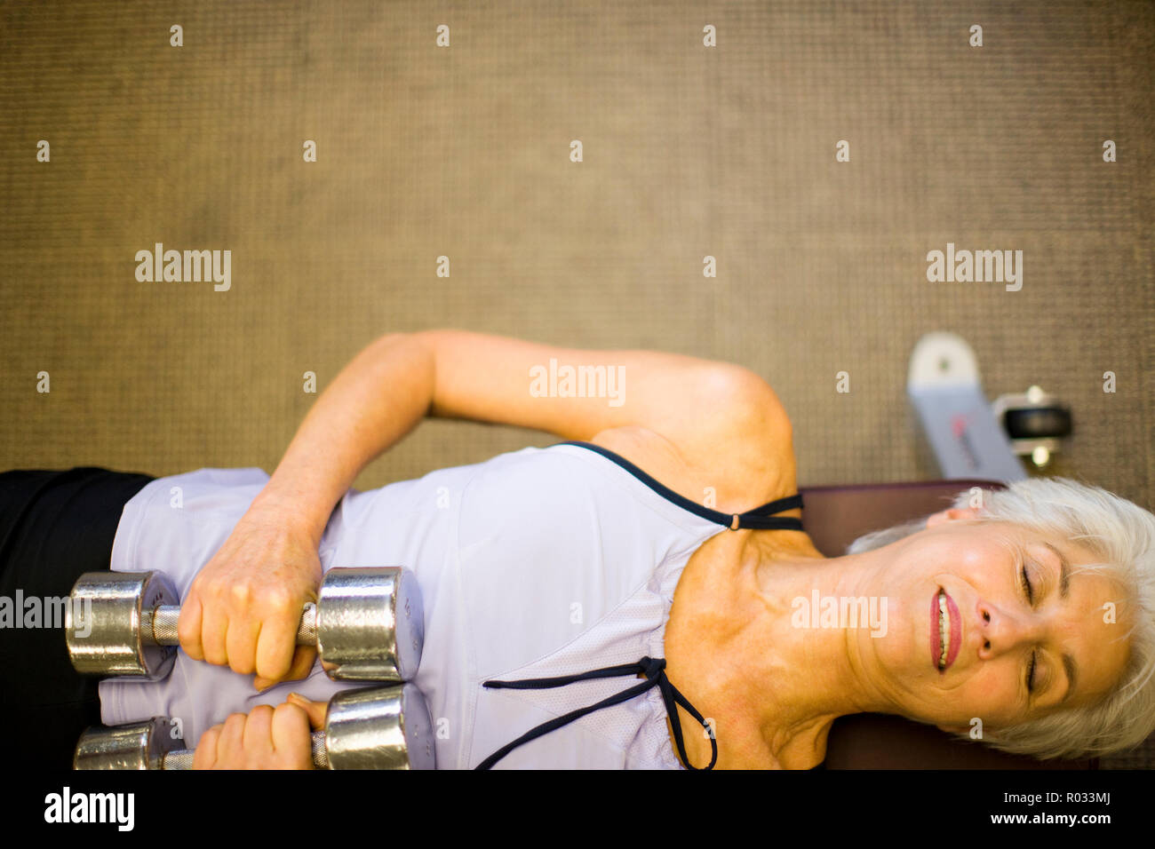 Dumbbells gym workouts equipment training hi-res stock photography and ...