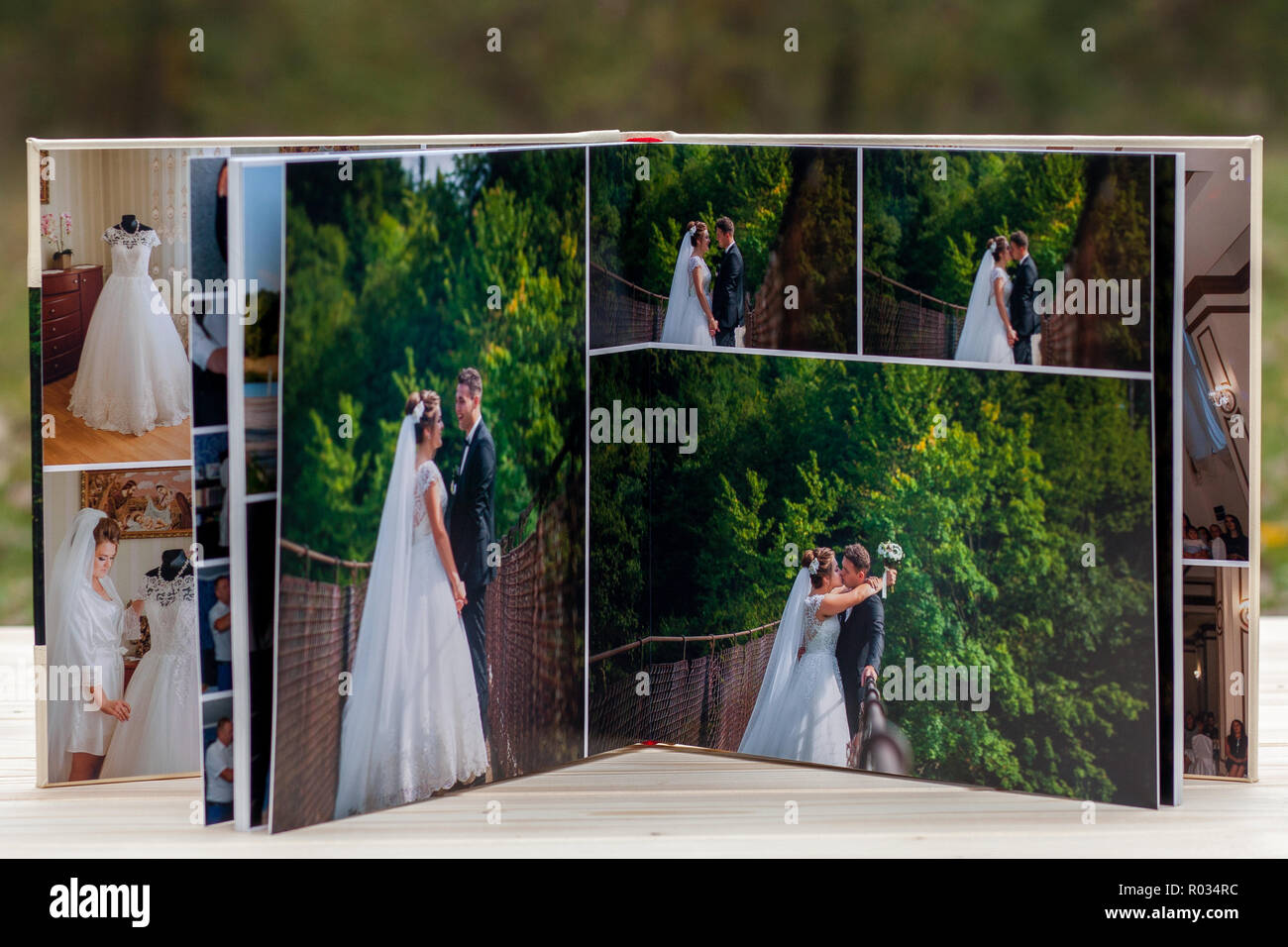 Open pages album photobook hi-res stock photography and images - Alamy