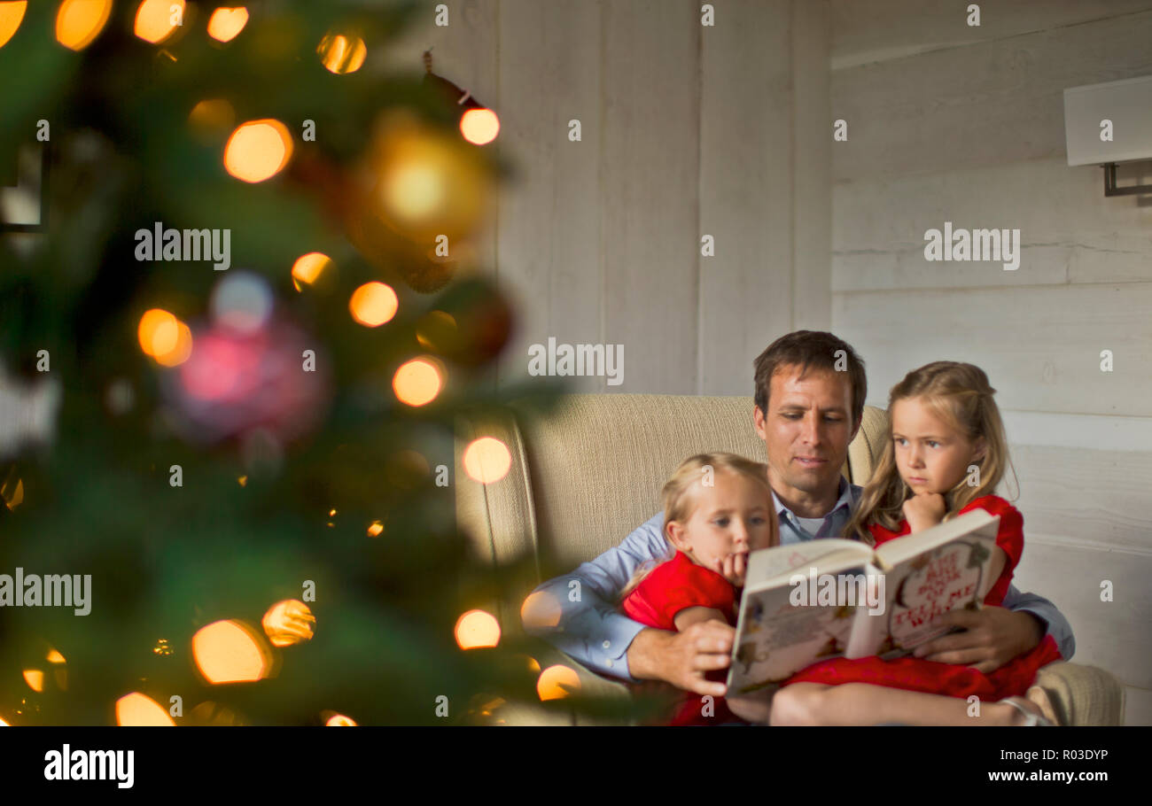 Fathers and daughters hi-res stock photography and images - Alamy