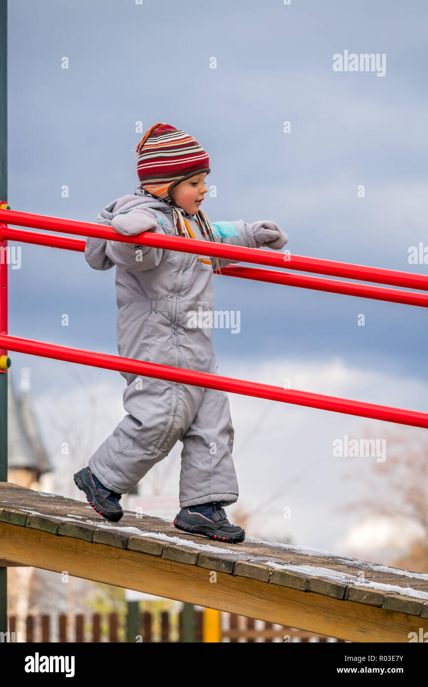 Walking over bridge kid hi-res stock photography and images - Alamy