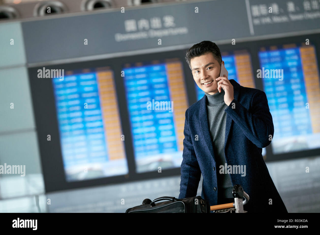Business man at the airport Stock Photo - Alamy