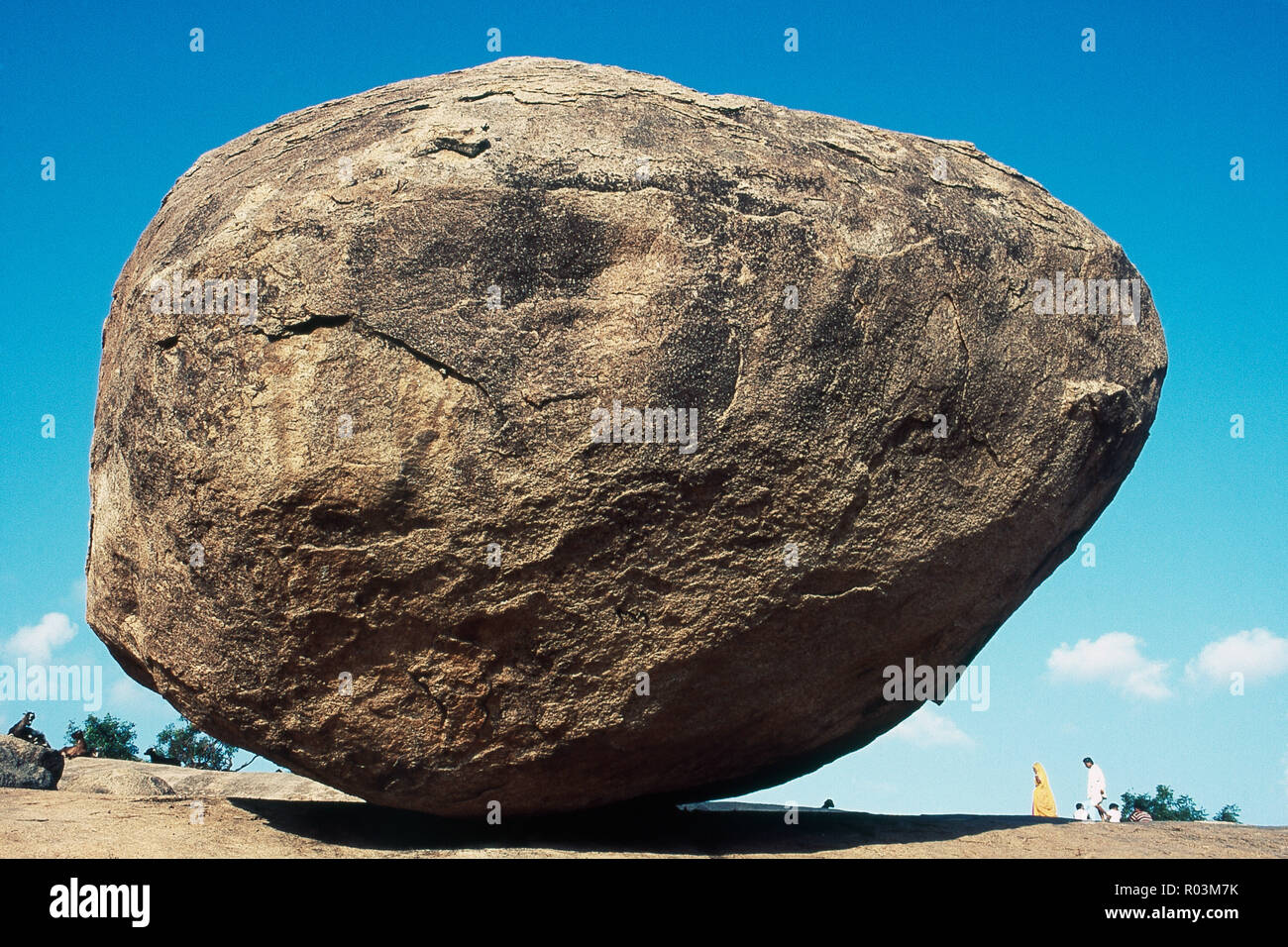 Close up of Krishna's Butterball, Mahabalipuram, Mamallapuram, Tamil ...