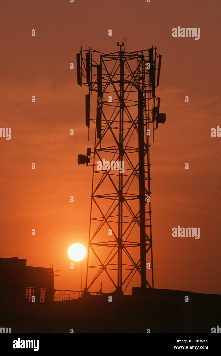 Cell phone tower india hi-res stock photography and images - Alamy