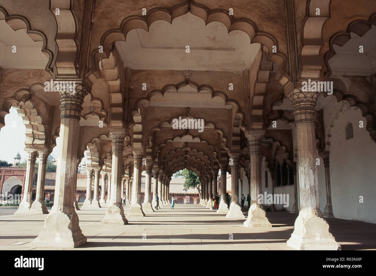 Agra fort interior hi-res stock photography and images - Alamy