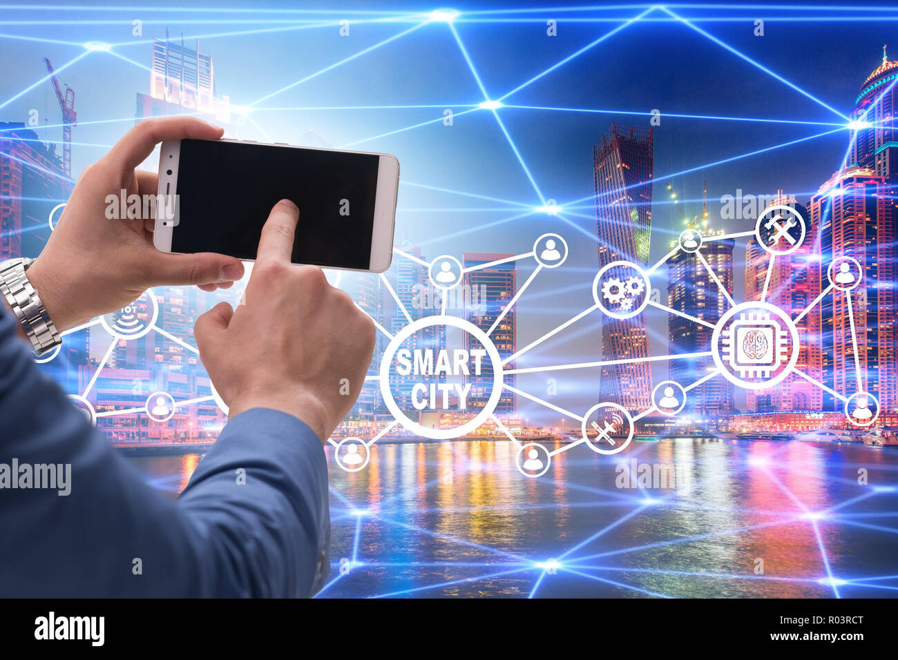 Smart city in innovation concept Stock Photo - Alamy