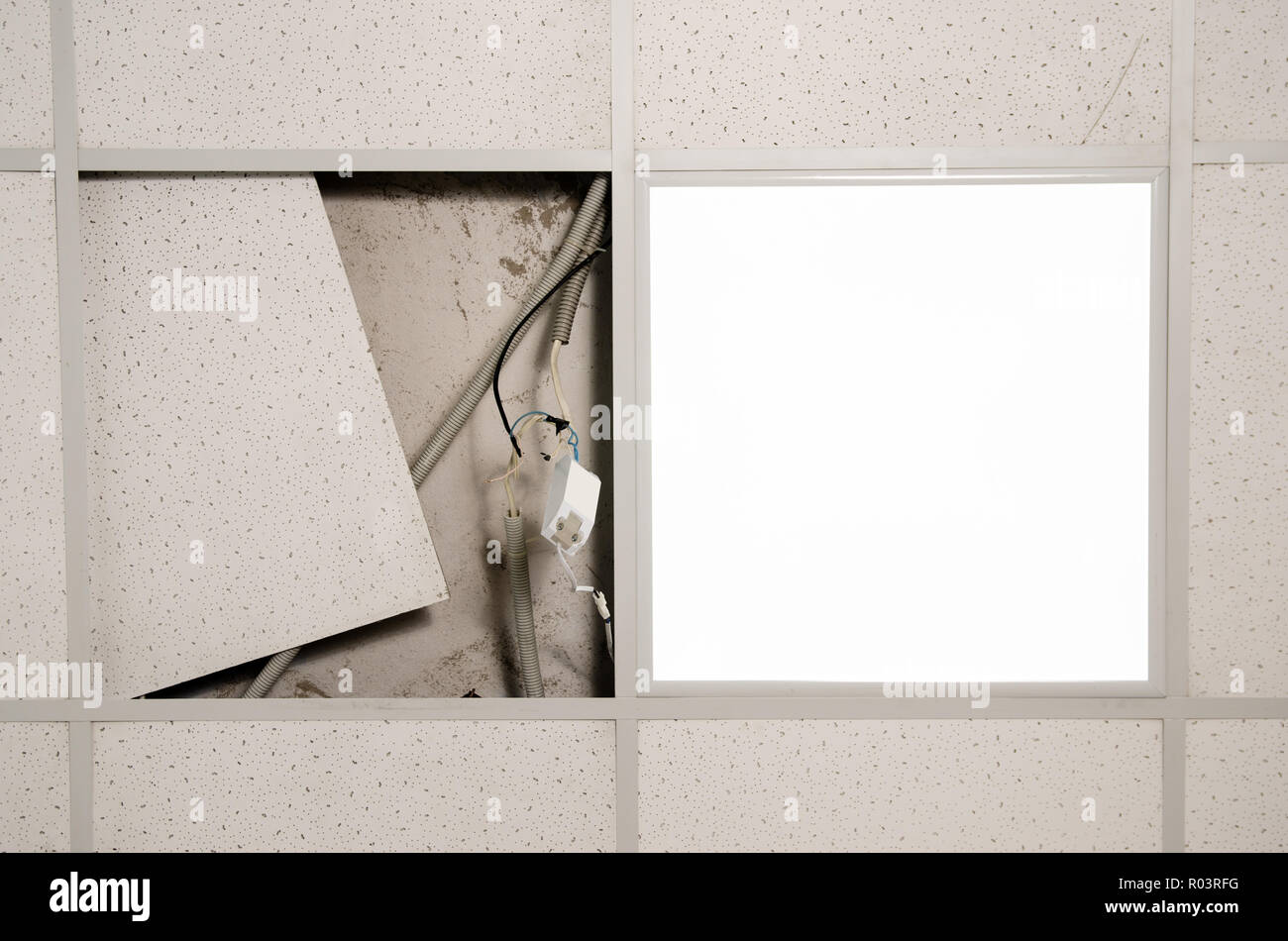 repair and installation of fluorescent lamp equipment in the office ...