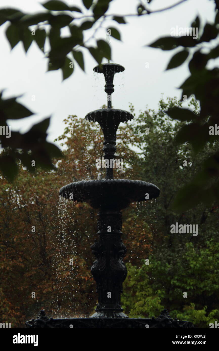 Framed water architecture hi-res stock photography and images - Alamy