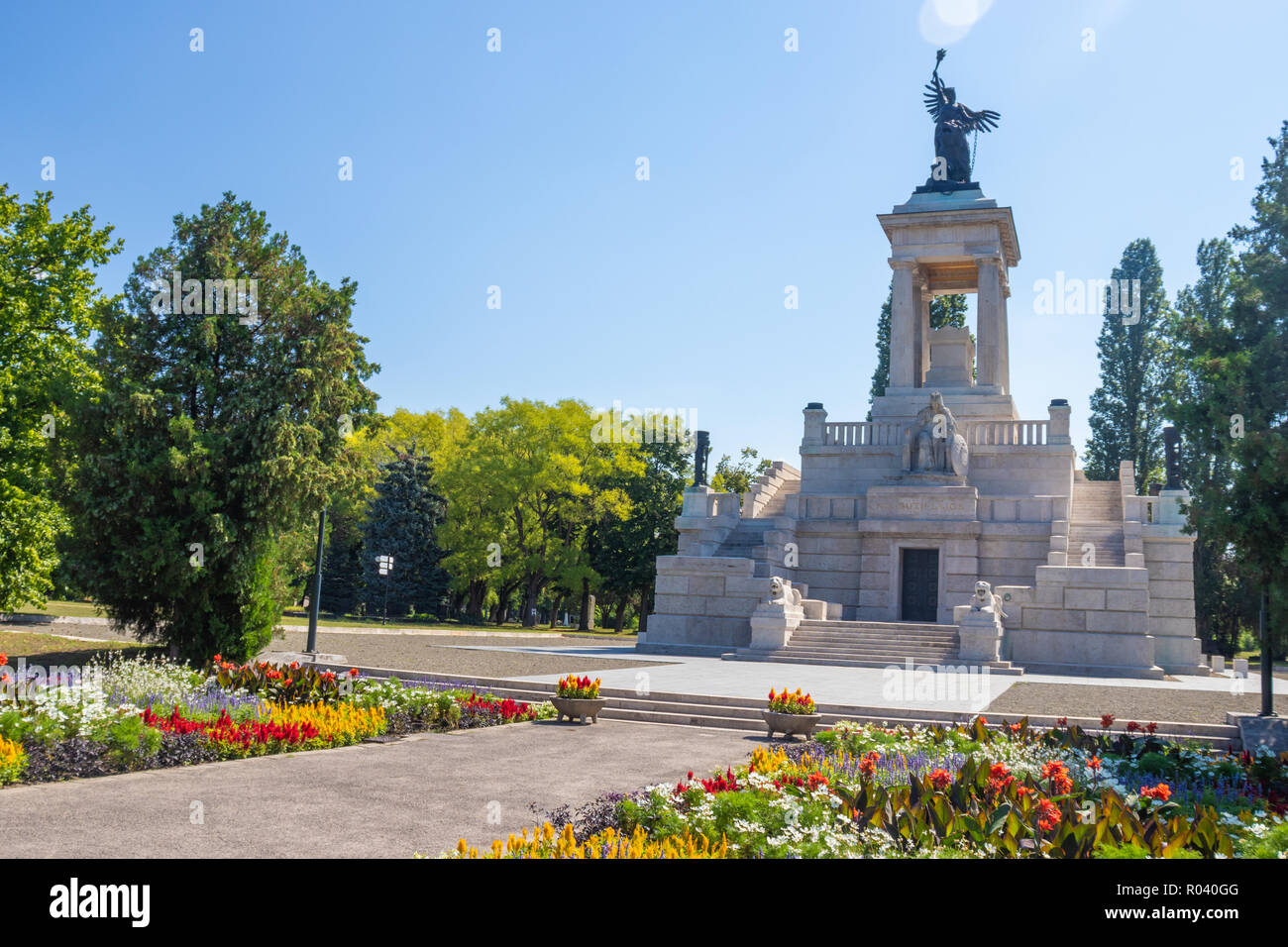 Famous cemetery hi-res stock photography and images - Alamy