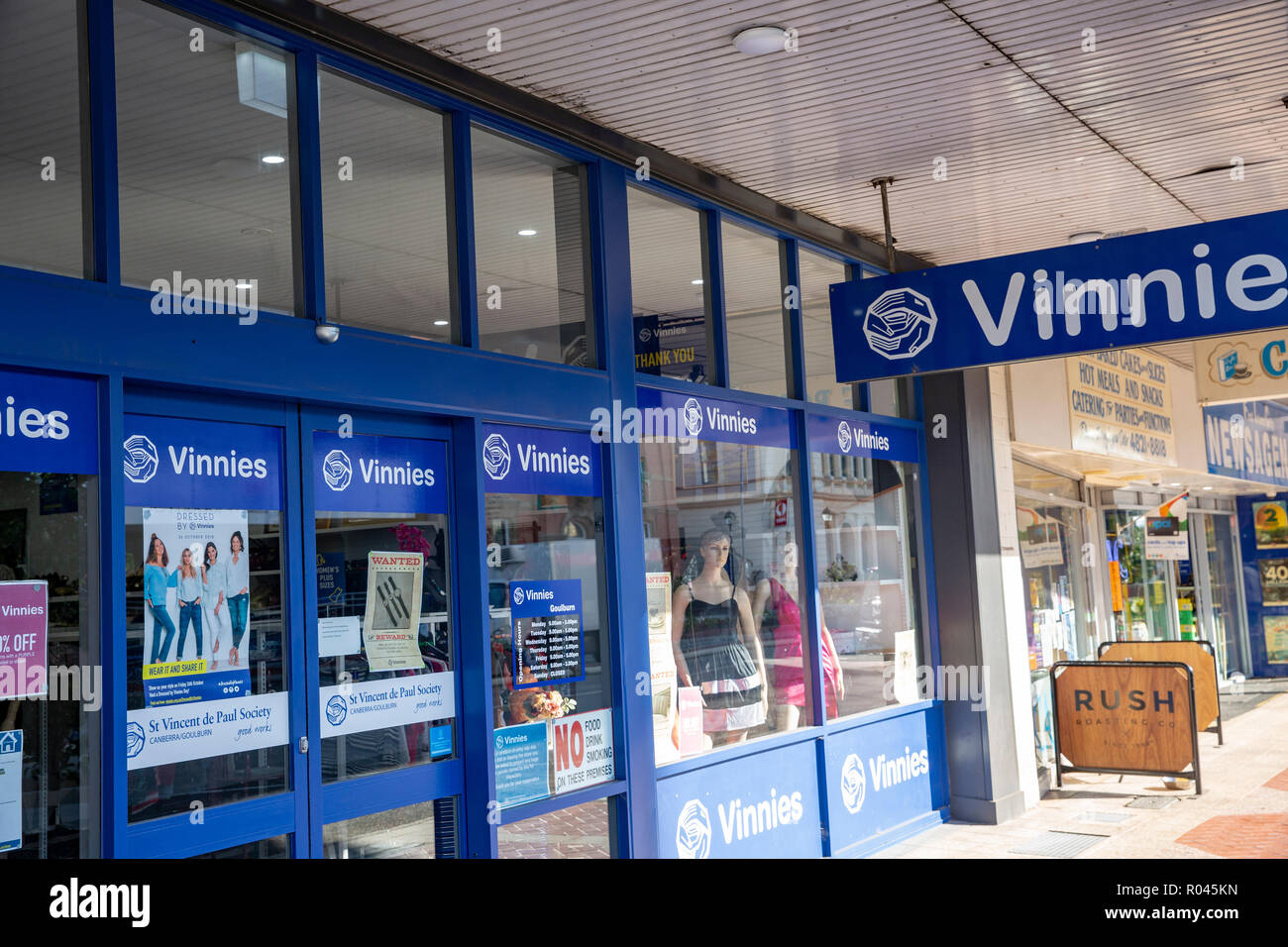 St vincent de paul shop hi-res stock photography and images - Alamy