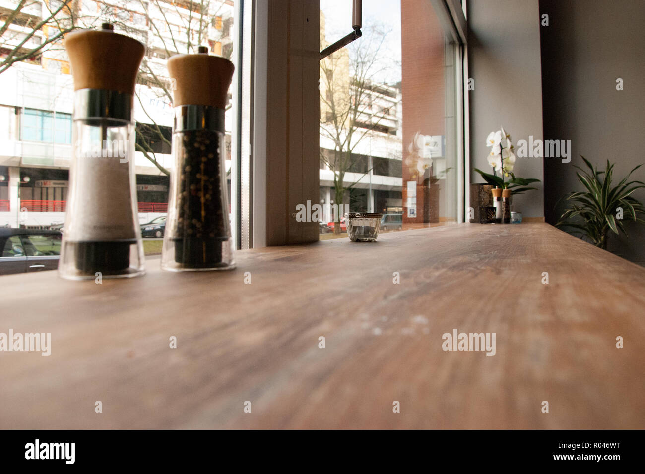 Top view shop counter hi-res stock photography and images - Alamy