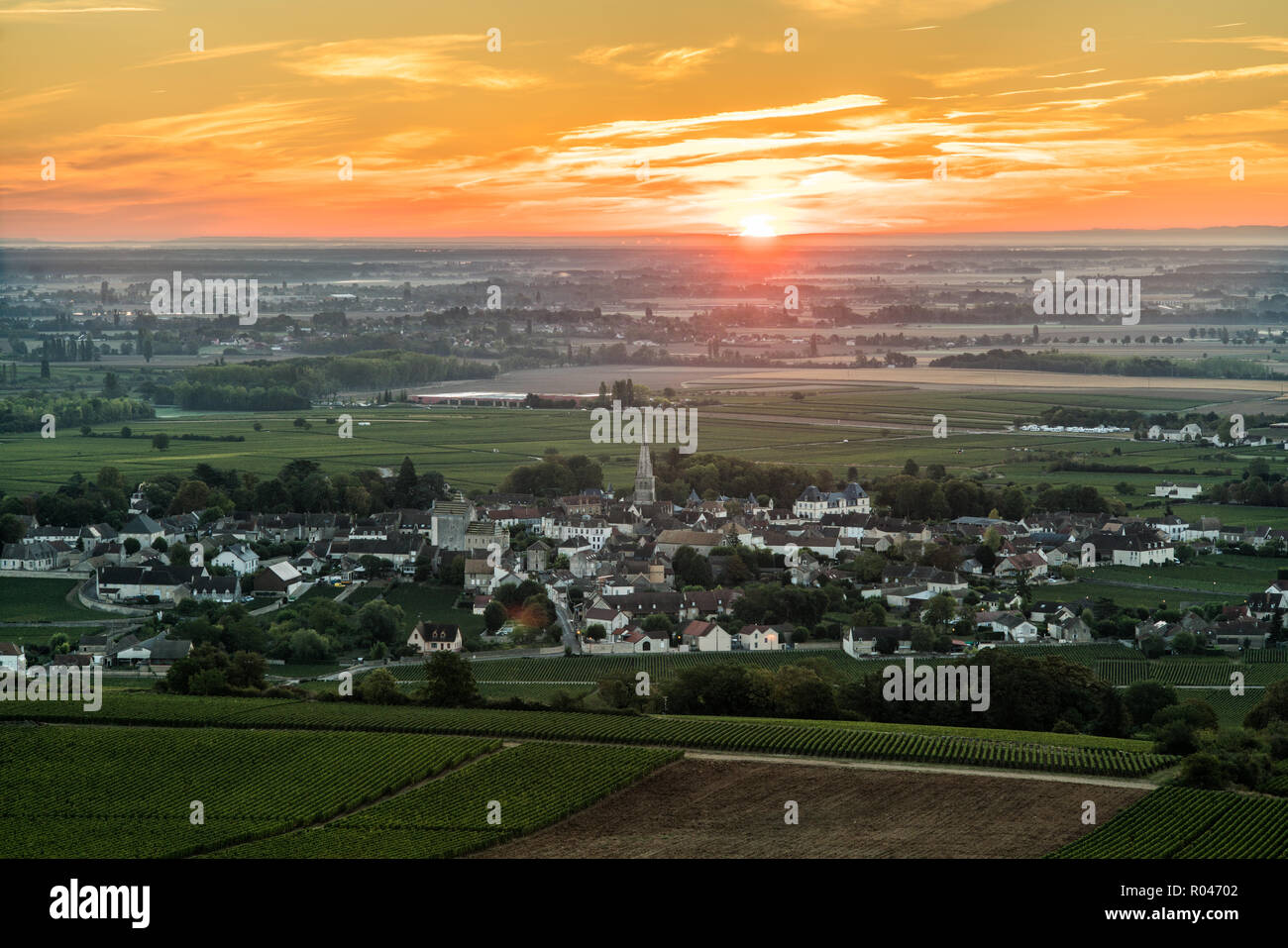 Meursault village hi-res stock photography and images - Alamy