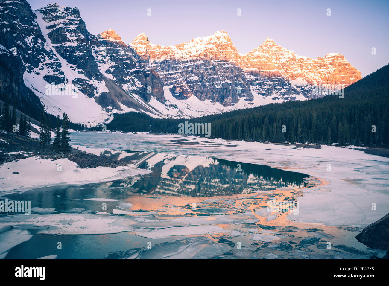 Winter snow moraine lake banff hi-res stock photography and images - Alamy