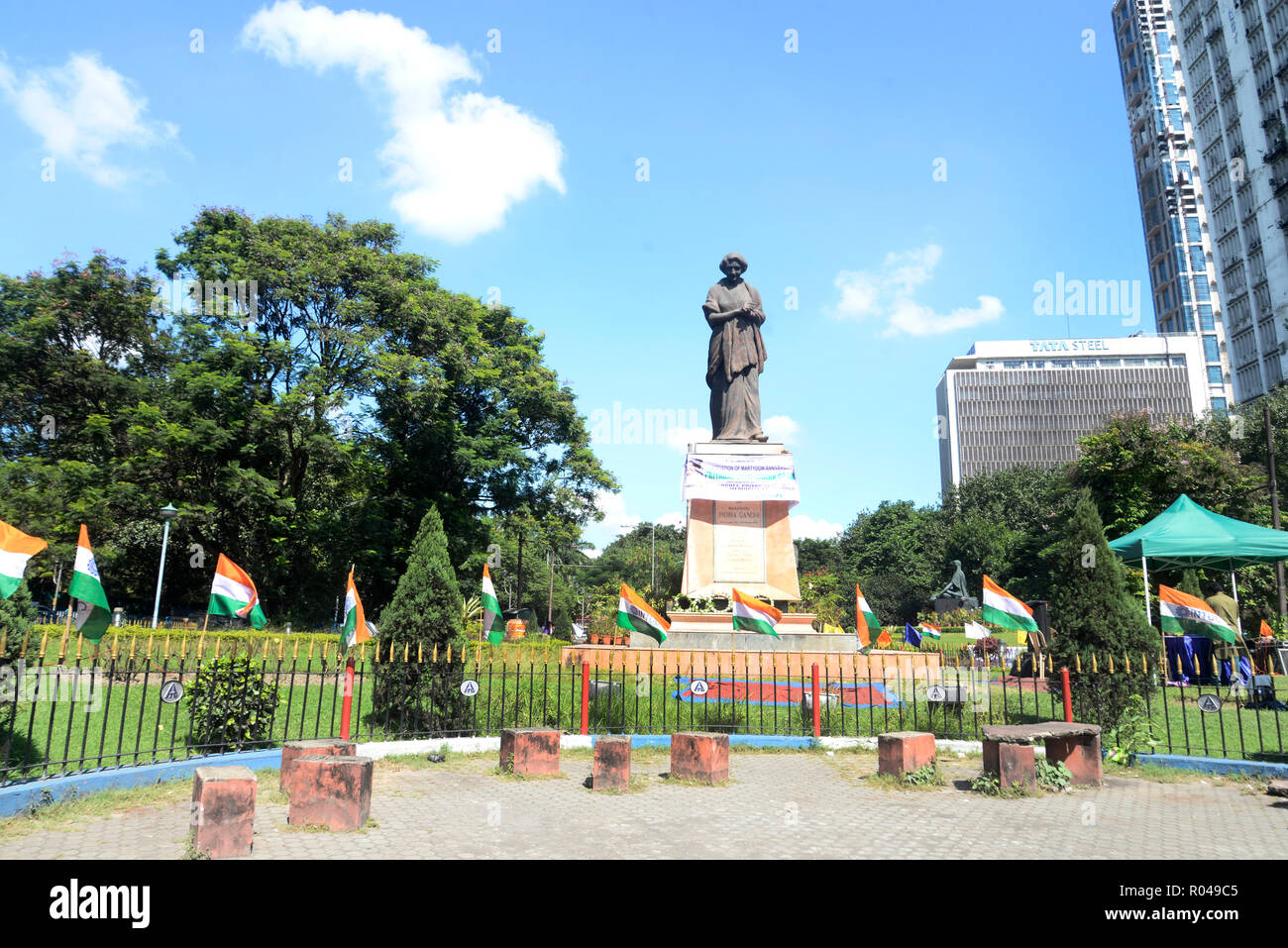 Statue indira gandhi india hi-res stock photography and images - Alamy