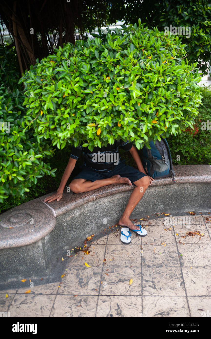 Singapore man hi-res stock photography and images - Alamy