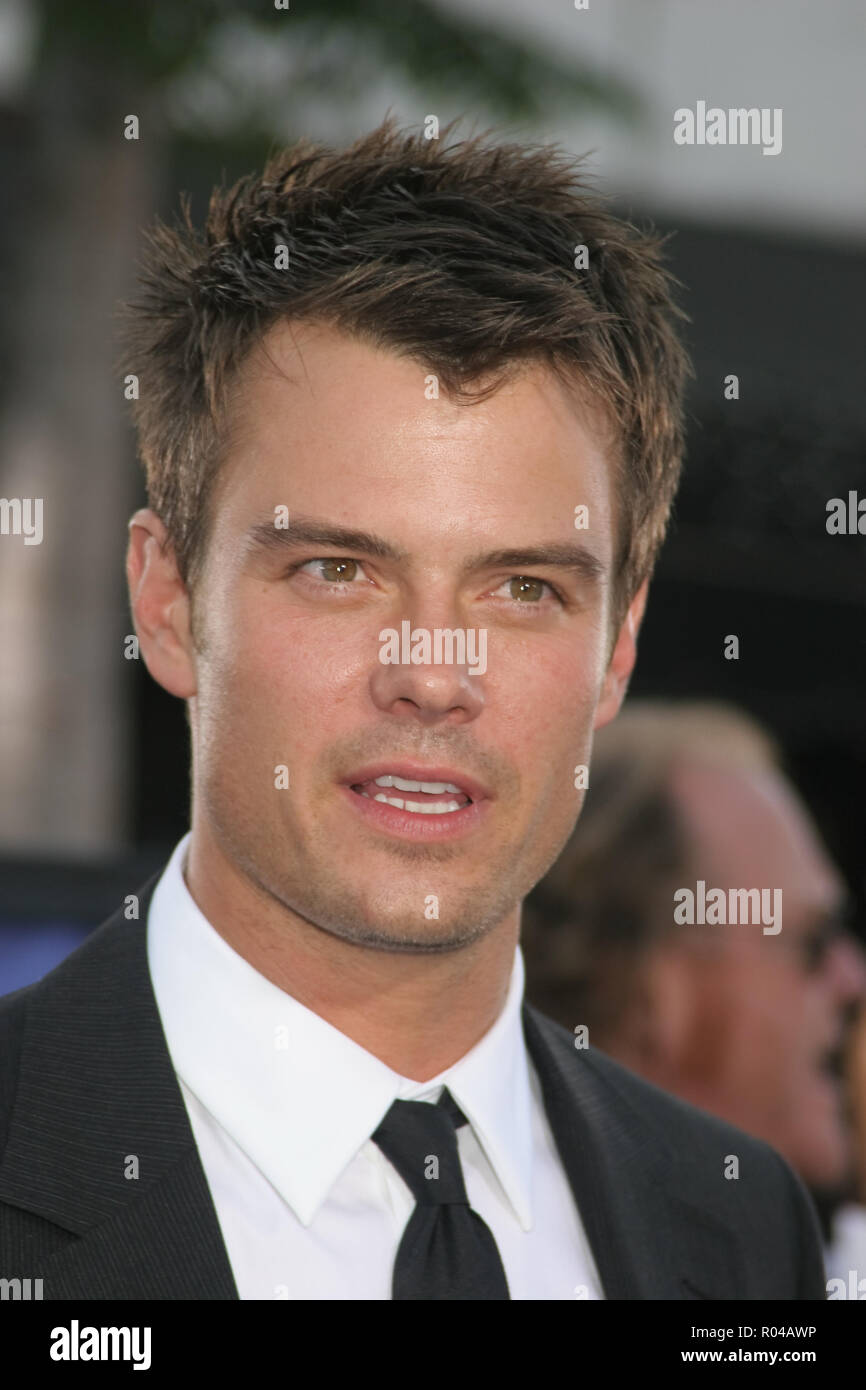 Josh Duhamel 06/27/07 "Transformers" Premiere @ Mann's Village Theater ...
