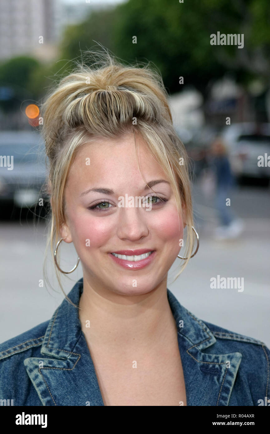 Kaley cuoco _21 red carpet event hi-res stock photography and images ...