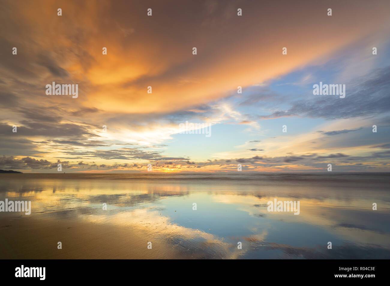 Beutiful sunset landscape hi-res stock photography and images - Alamy