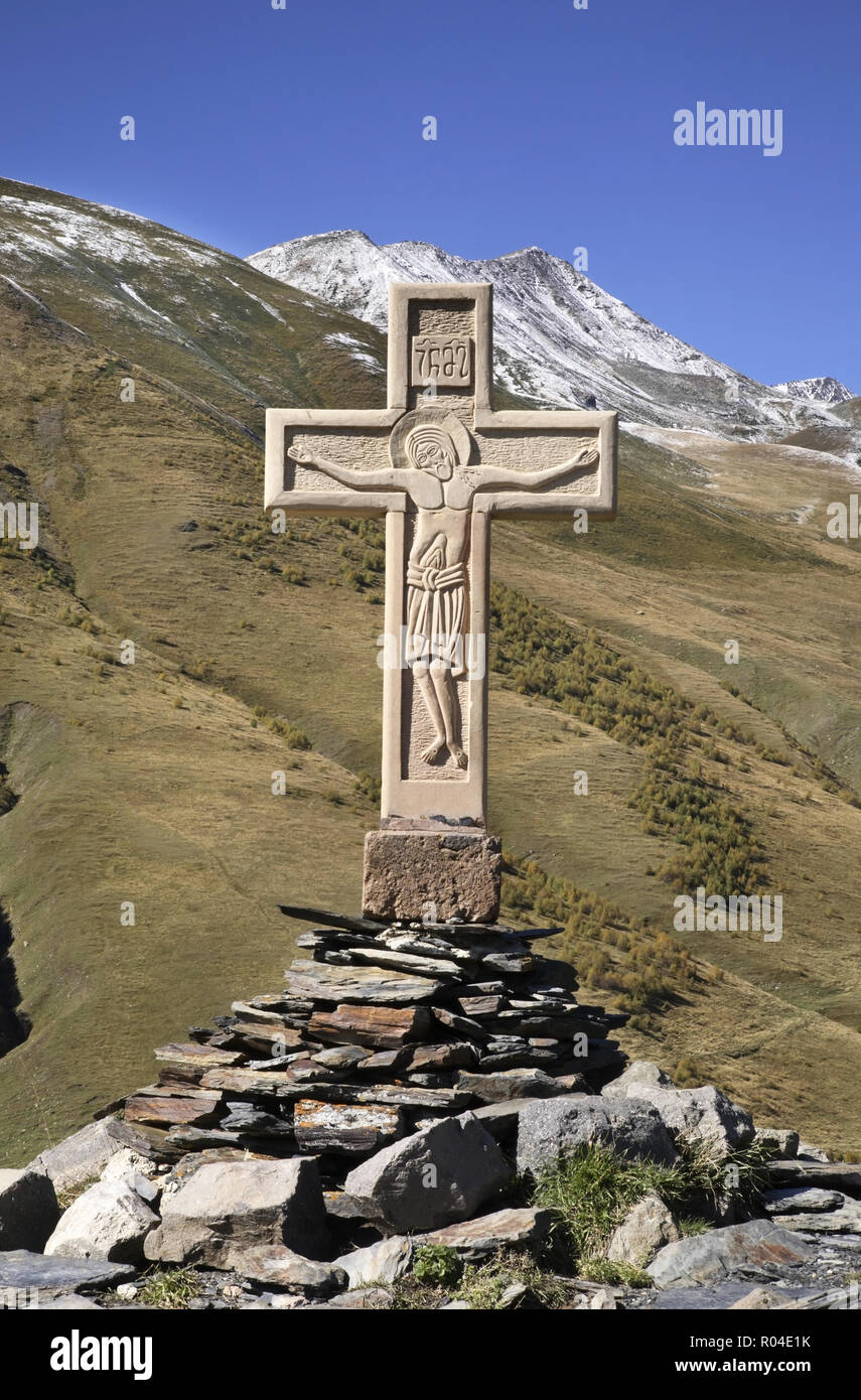 Stepantsminda gergeti georgia cross hi-res stock photography and images ...