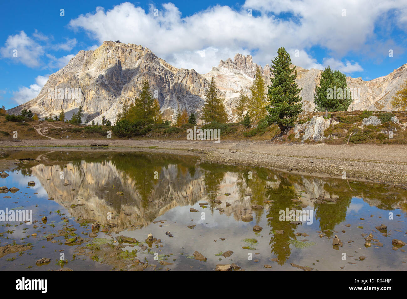 Lago Limedes. Lagazuoi and Falzarego peaks Stock Photo - Alamy