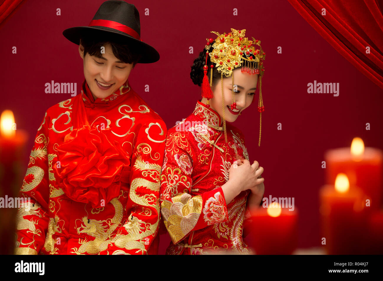 Chinese wedding bed hi-res stock photography and images - Alamy