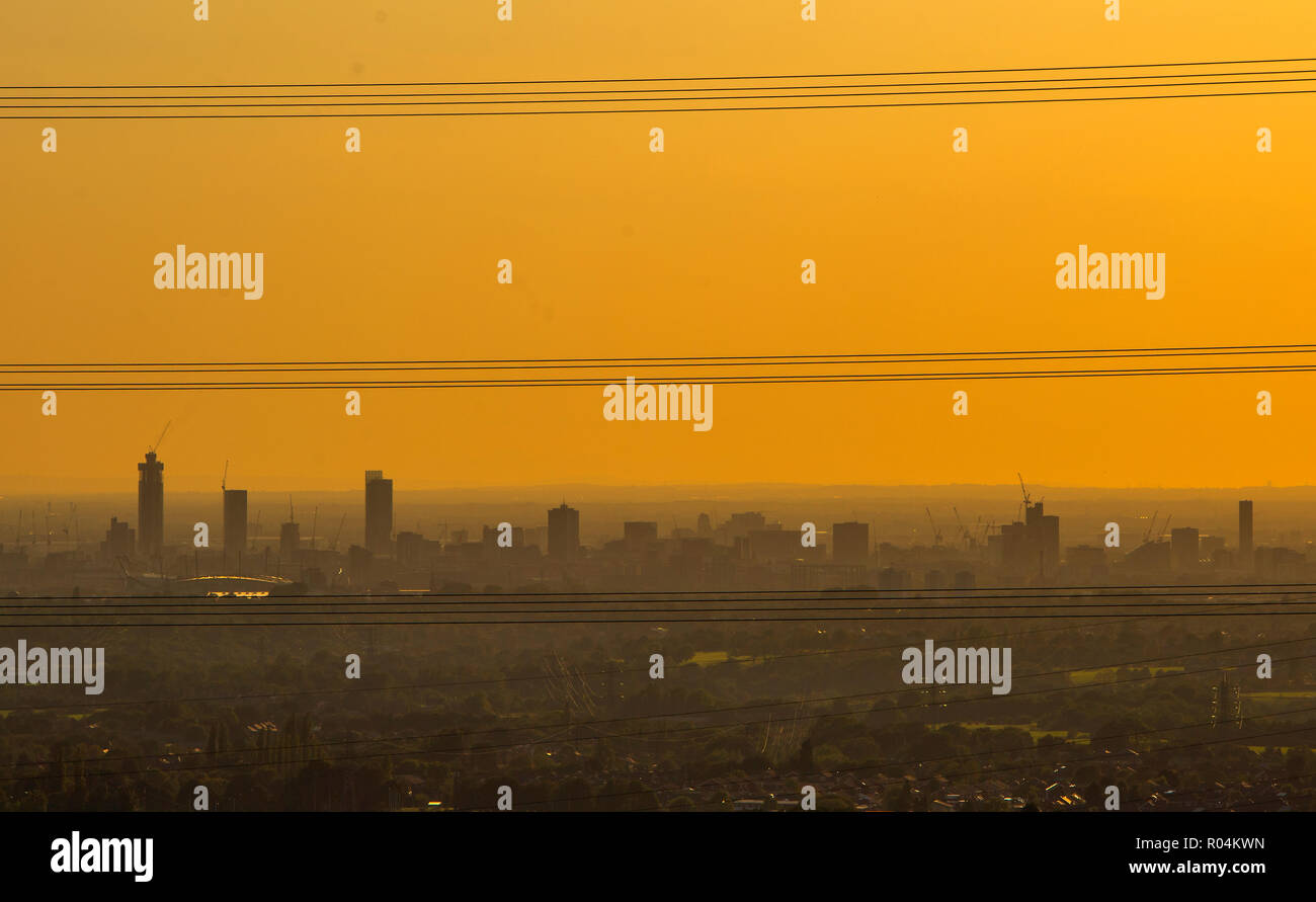 Manchester city skyline sunset hi-res stock photography and images - Alamy