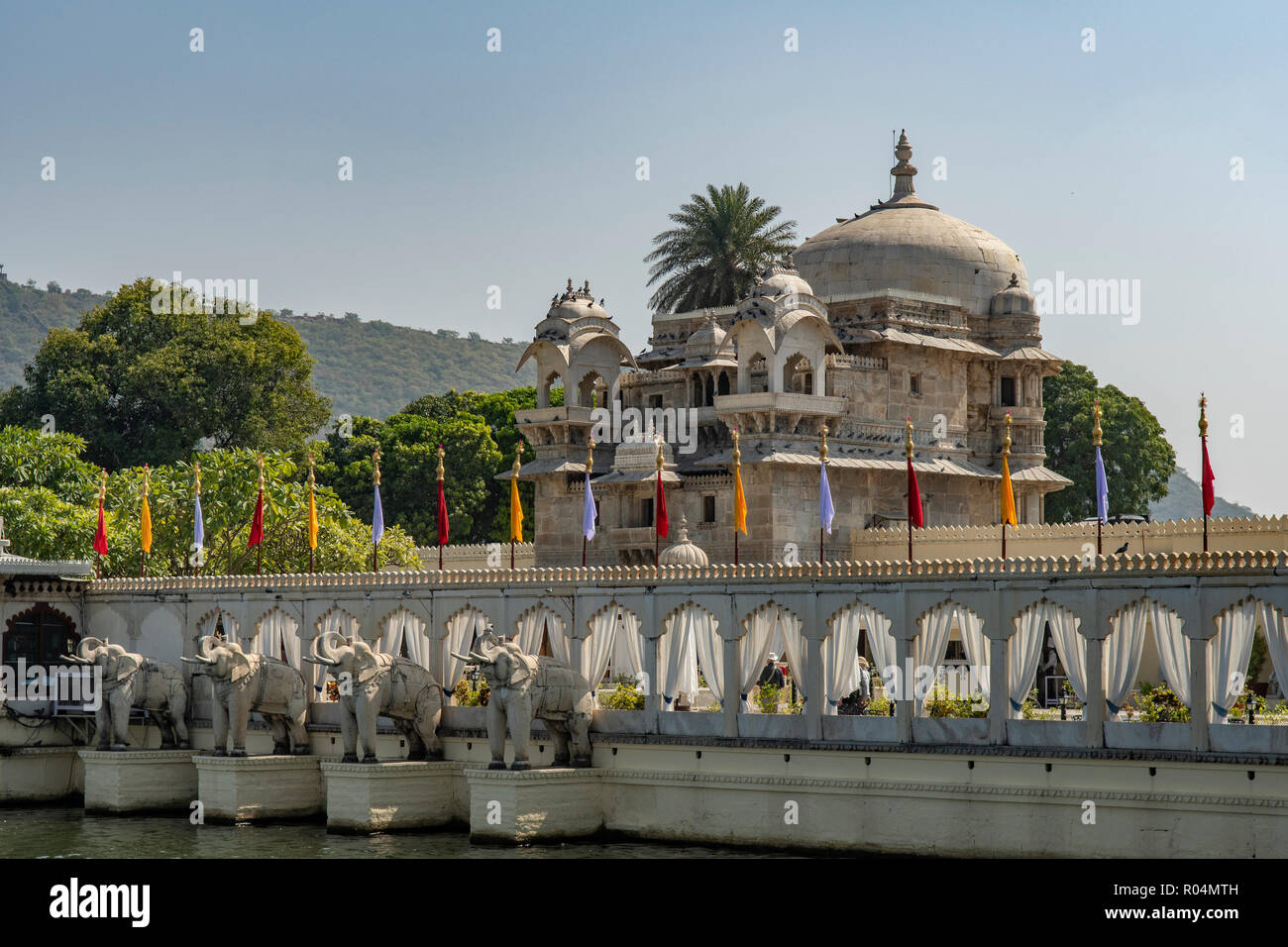 Jag Mandir Palace, Lake Pichola, Udaipur, Rajasthan, India Stock Photo ...
