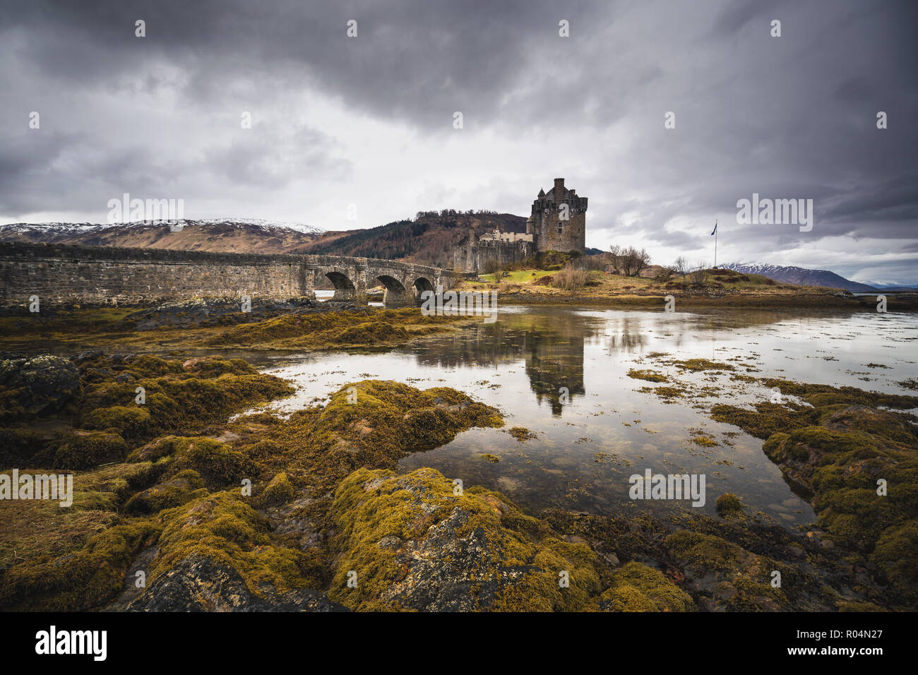 Scottish medieval architecture hi-res stock photography and images - Alamy