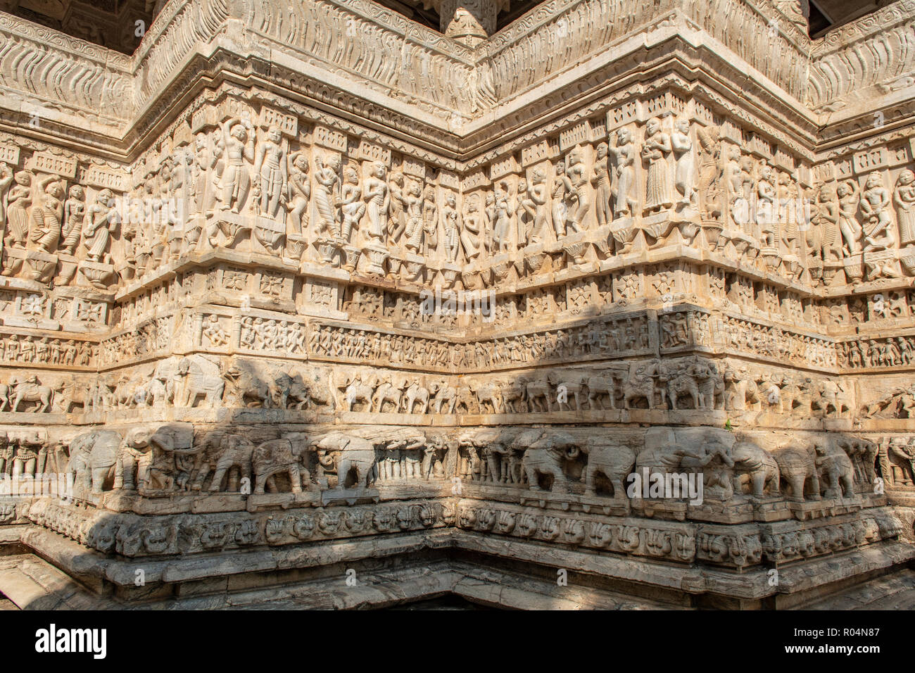 Stone Carved Figures on Jagdish Temple, Udaipur, Rajasthan, India Stock ...