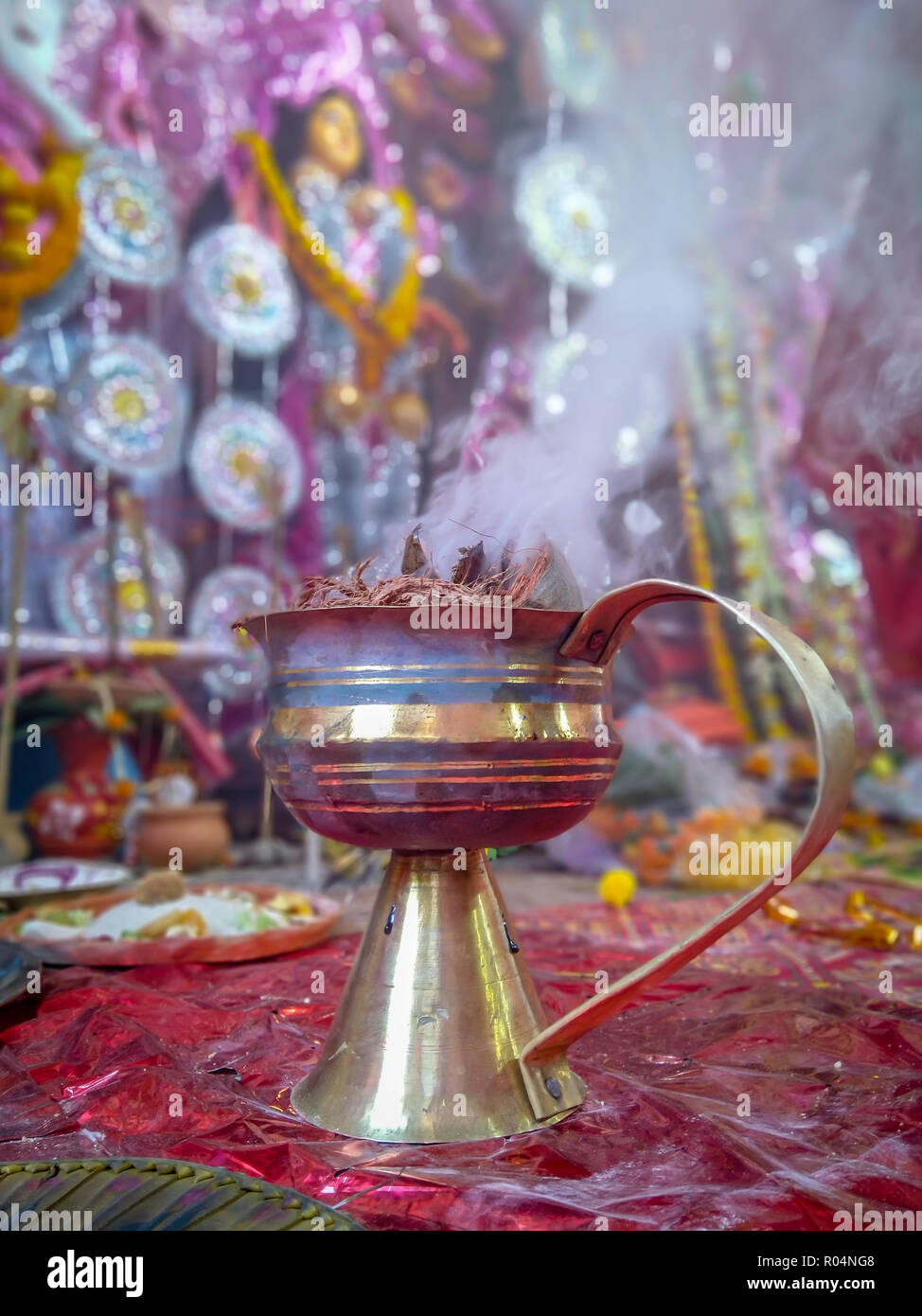 Dhoop dhuno kolkata hi-res stock photography and images - Alamy