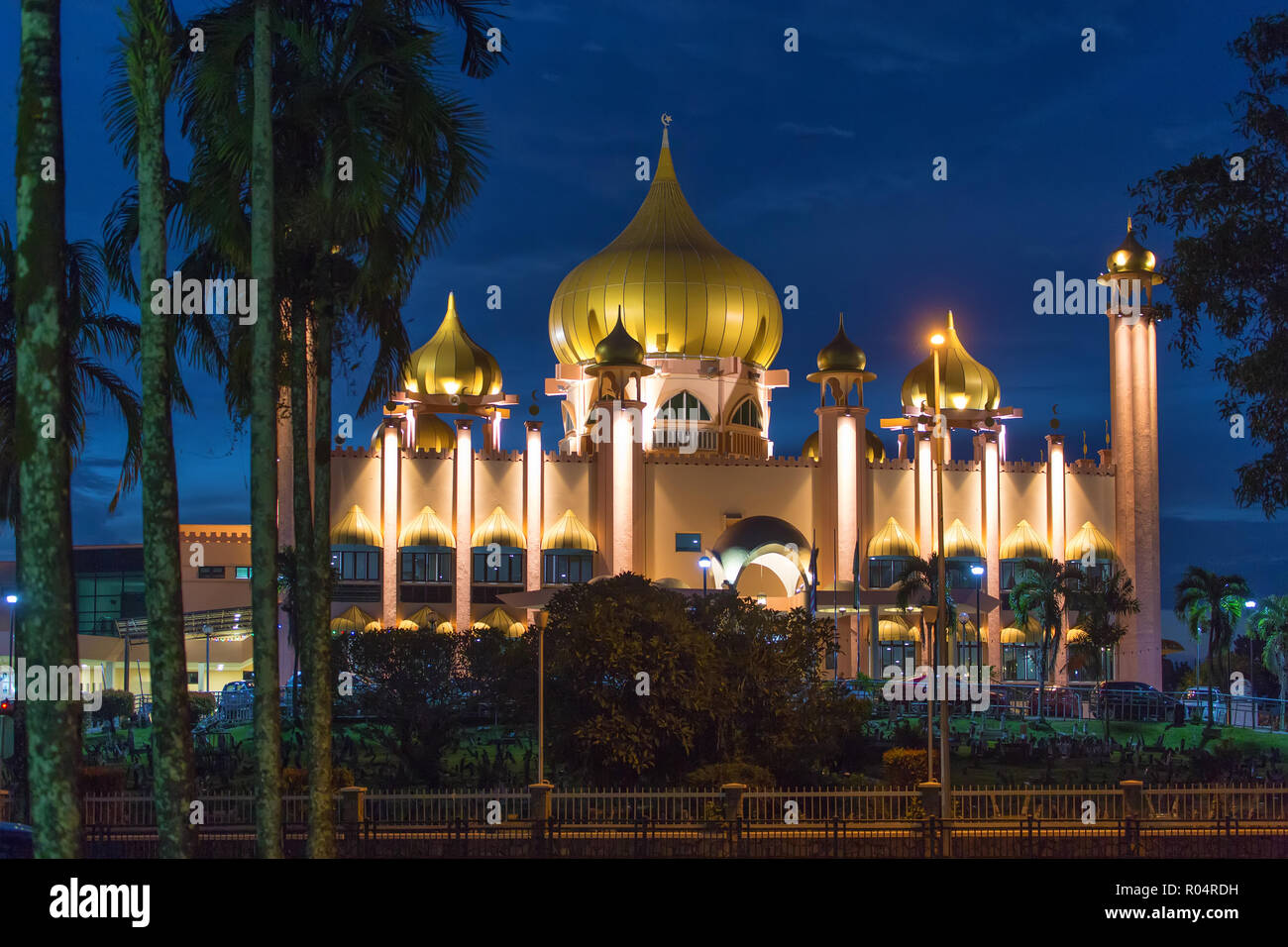 The Masjid Bahagian Mosque at dusk in Kuching, Malaysia, Borneo Stock ...