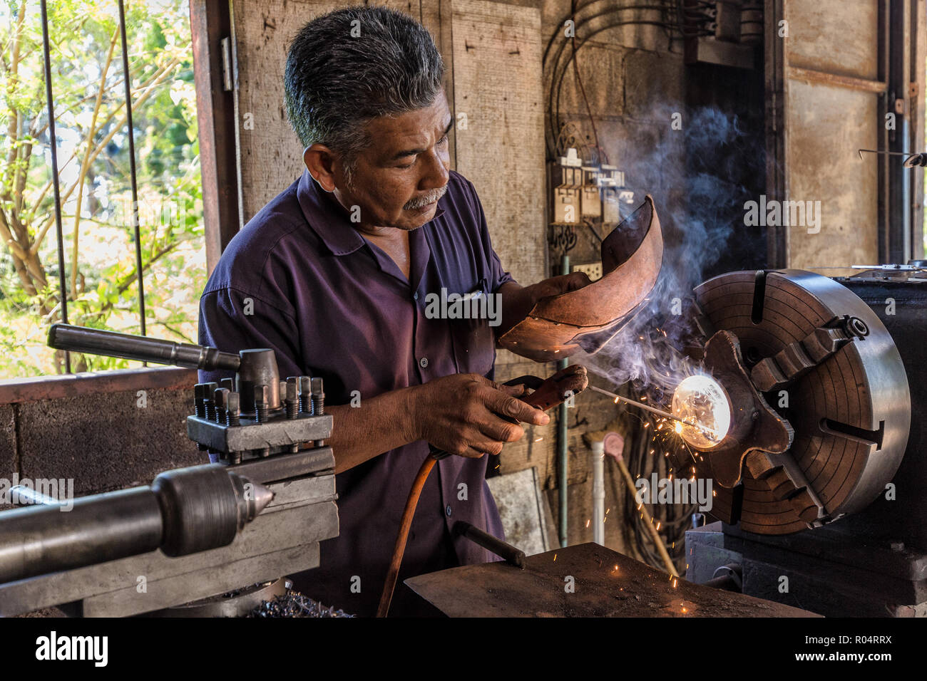 Welder in thailand hi-res stock photography and images - Alamy