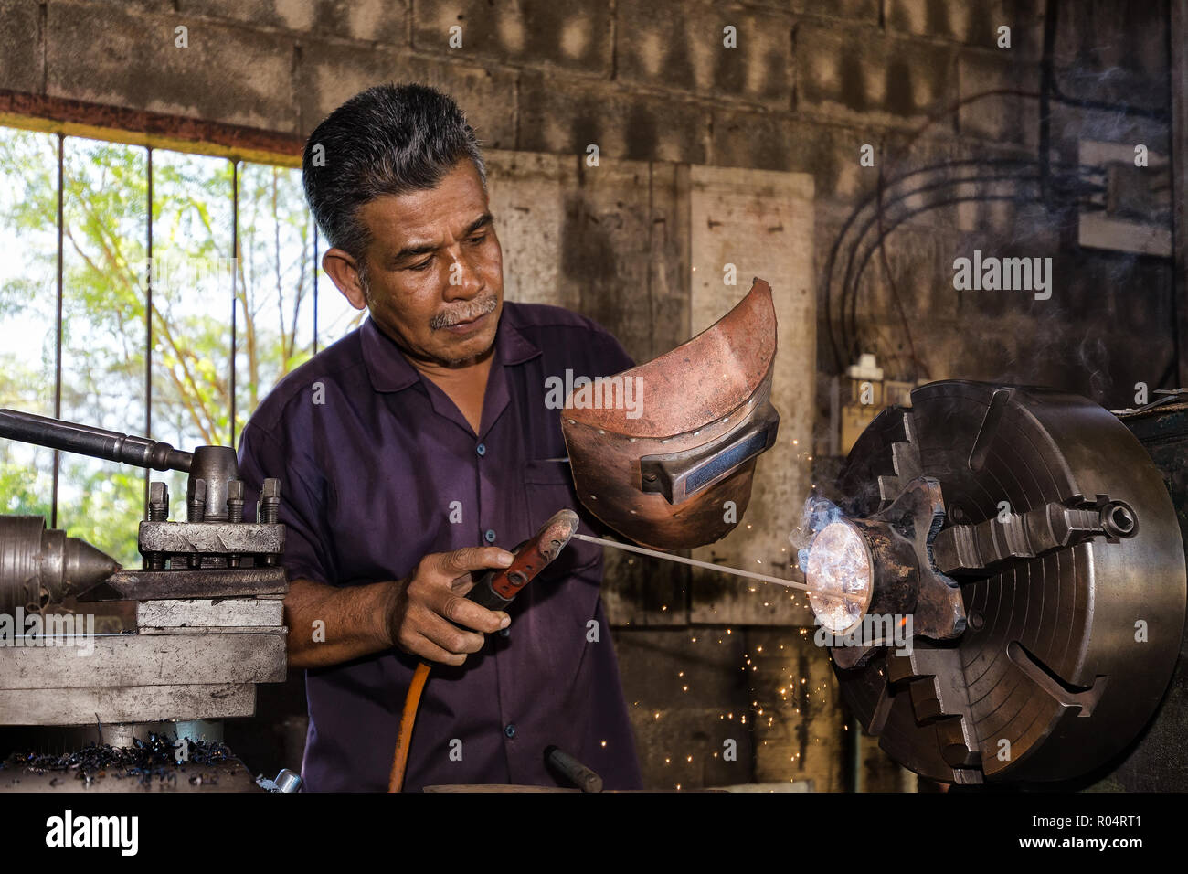 Welder in thailand hi-res stock photography and images - Alamy