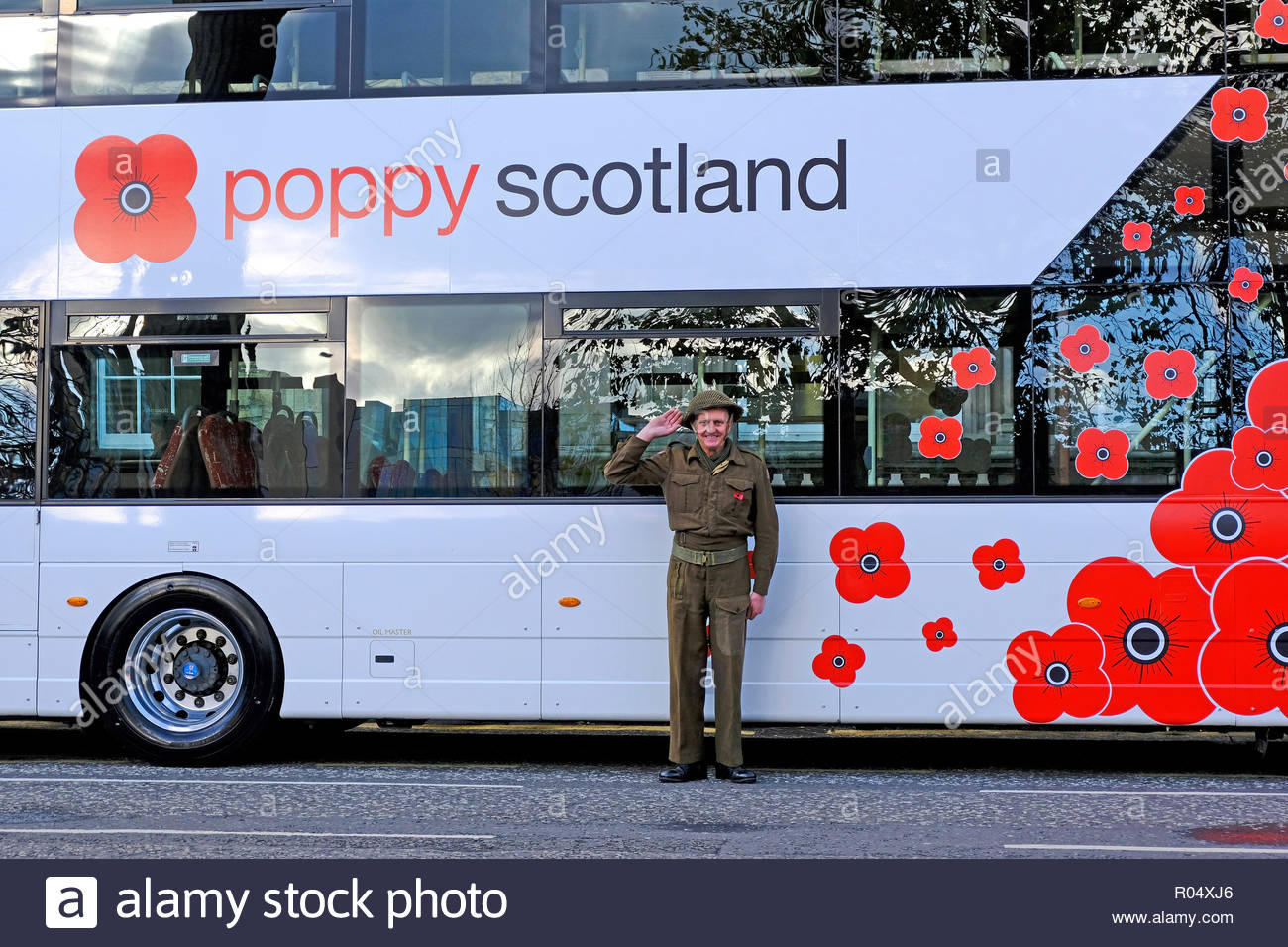 Bus in centenary square hi-res stock photography and images - Alamy