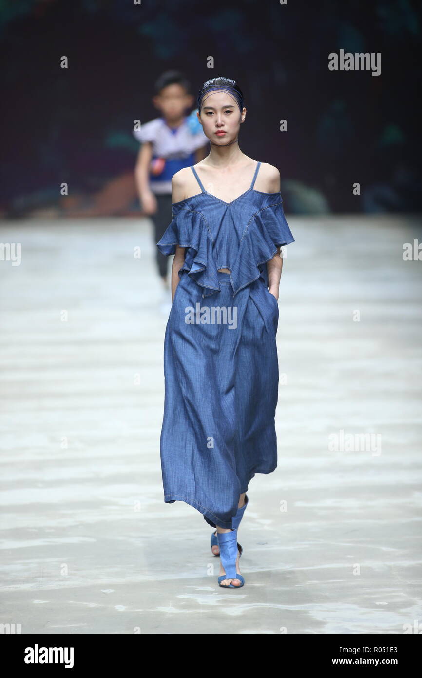 2019 551 jpg hi-res stock photography and images - Alamy