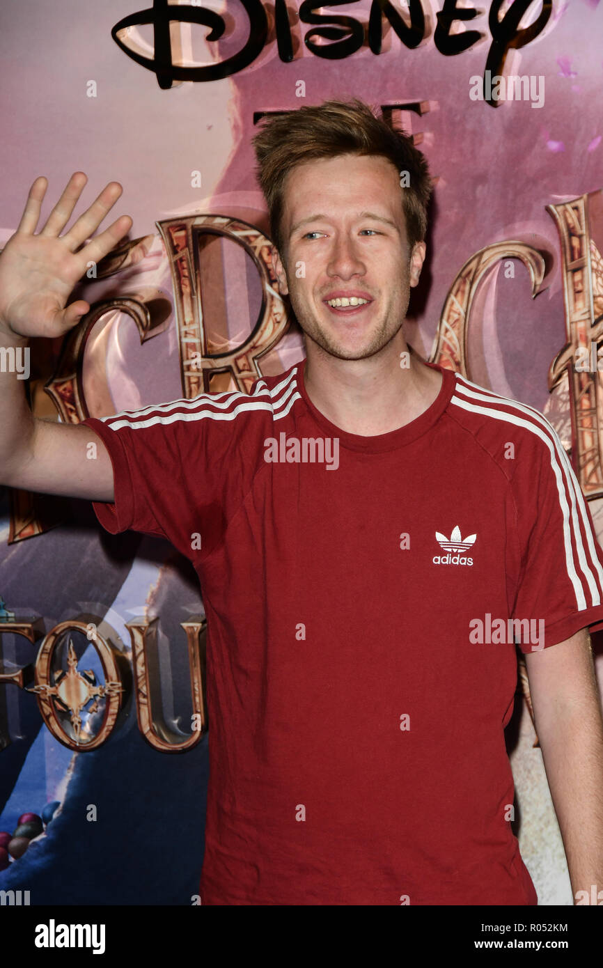 Dan Simpson attend The Nutcracker and the Four Realms - UK premiere at ...